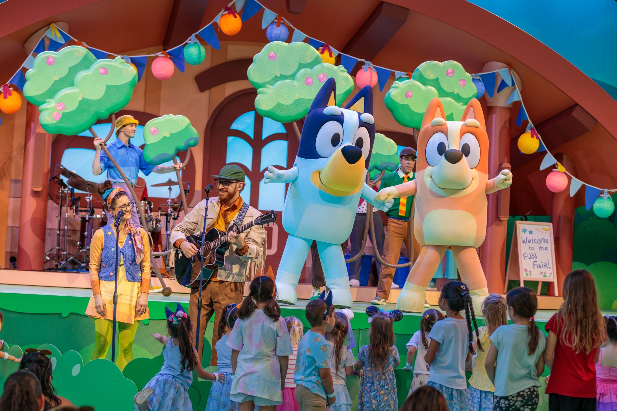 ‘Bluey’s Best Day Ever!’ Debuts March 22, 2026, at Disneyland Resort ...